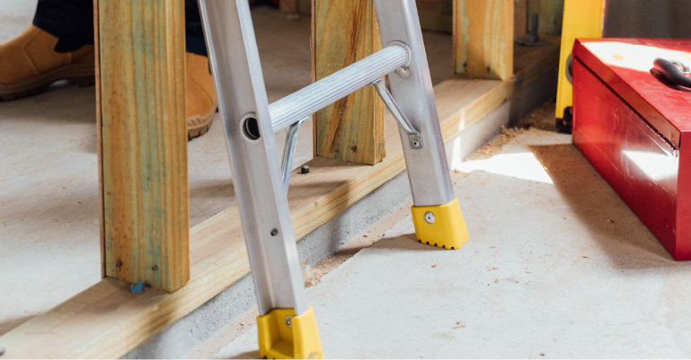 Pro Step Extension Ladders | Bailey Ladders